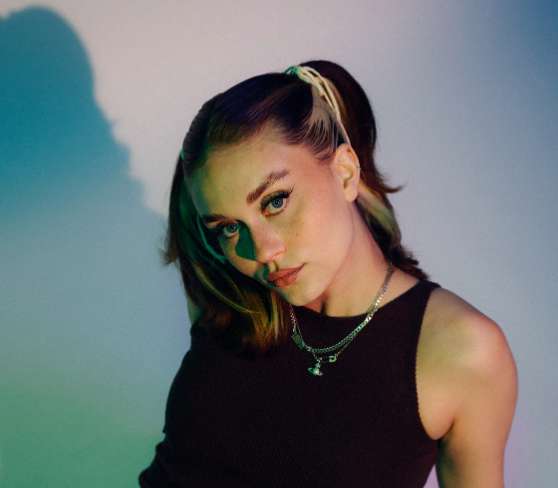 LEEPA presenta el sencillo «so far it just sucked» (Alemania) – R+