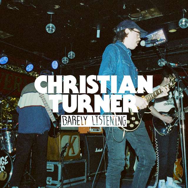 Christian Turner presenta el sencillo «Barely Listening» (Canadá) – R+