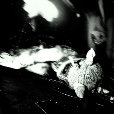 Lazy Queen lanza ‘Unemployed, Uninspired’: himno punk crudo de catarsis ...